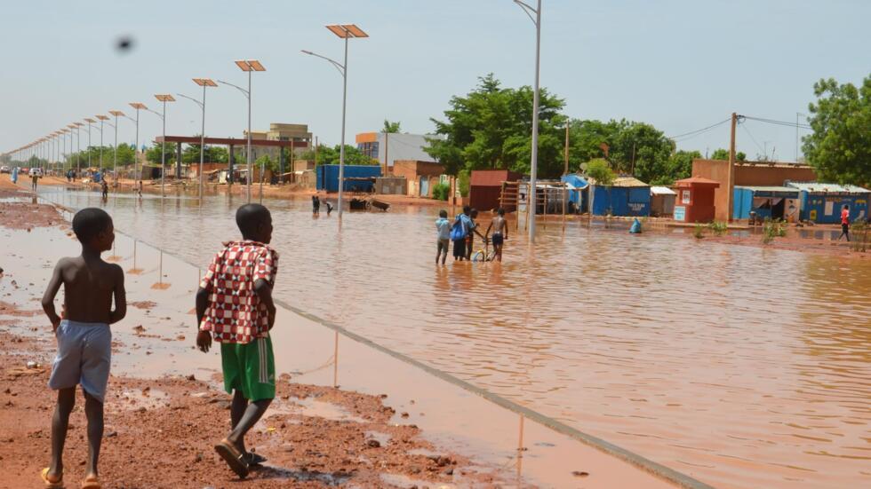 Gine: e bi'ol fedde toppitiinde fewjugol bonandaaji "Anguch", ilam ɗam ...