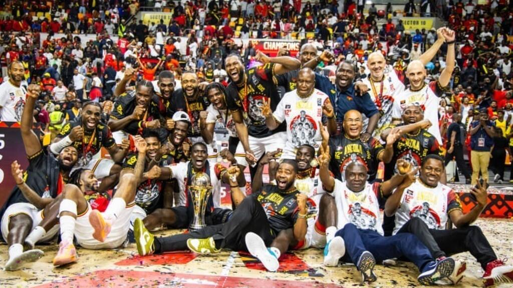 Angola vence Mali e conquista Afrobasket 2025 - RFI