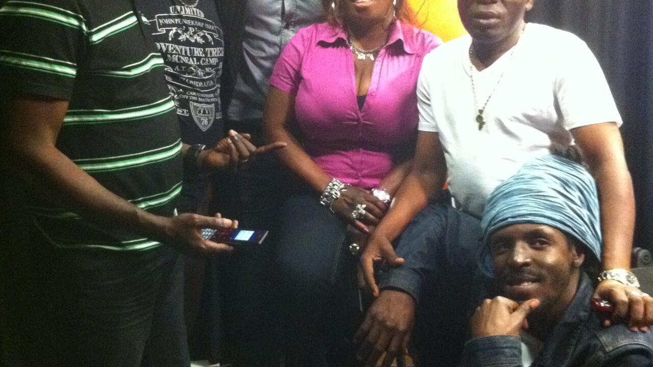 2. Invités : Prince Koloni et les humoristes ivoiriens du spectacle ...