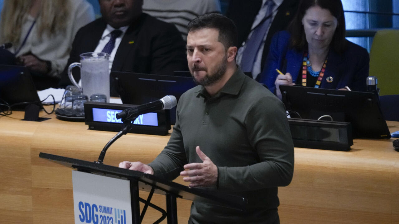 Zelensky ya zargi Rasha da cusawa yaran Ukraine tsananin kiyayyar kasar