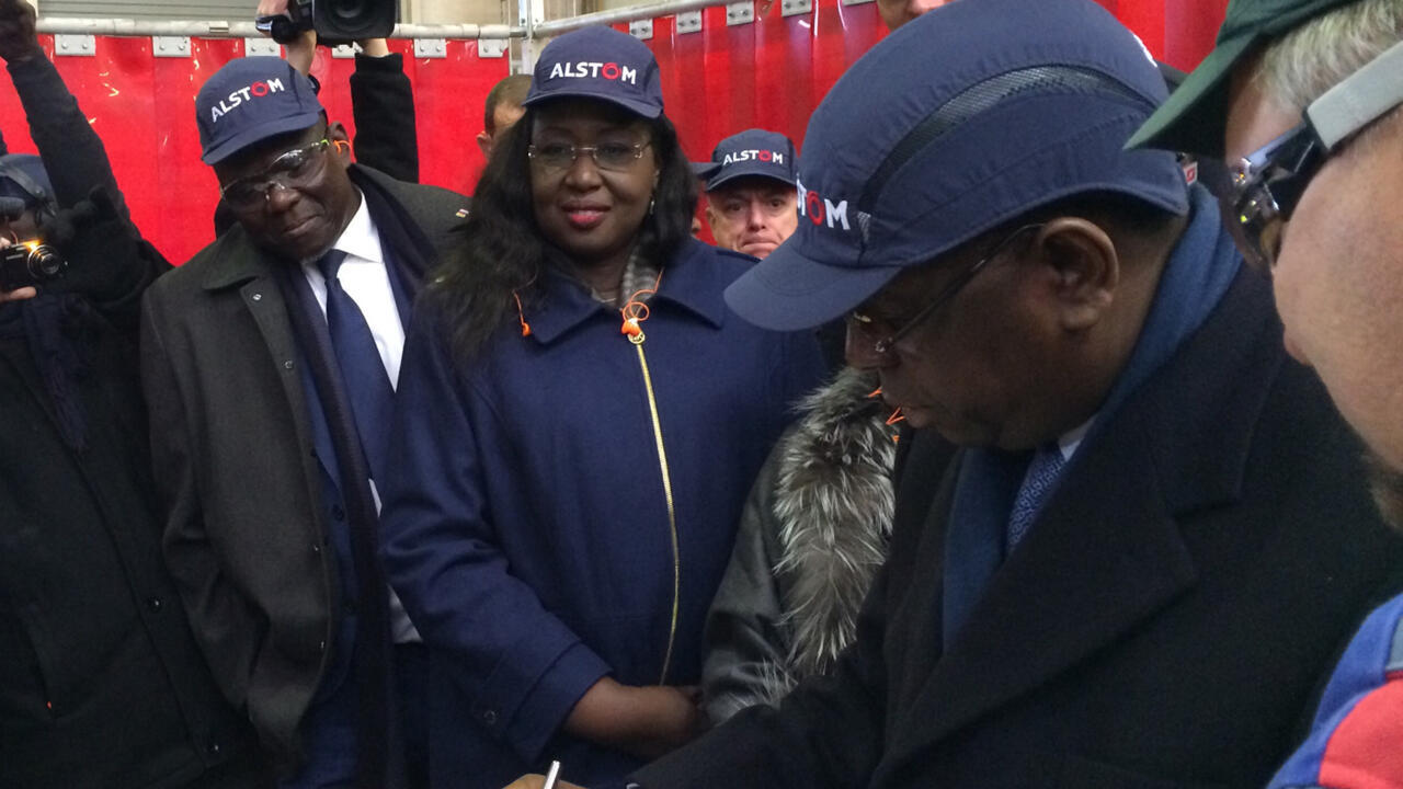 Sénégal: tapis rouge pour Macky Sall à l’usine Alsthom - Afrique économie