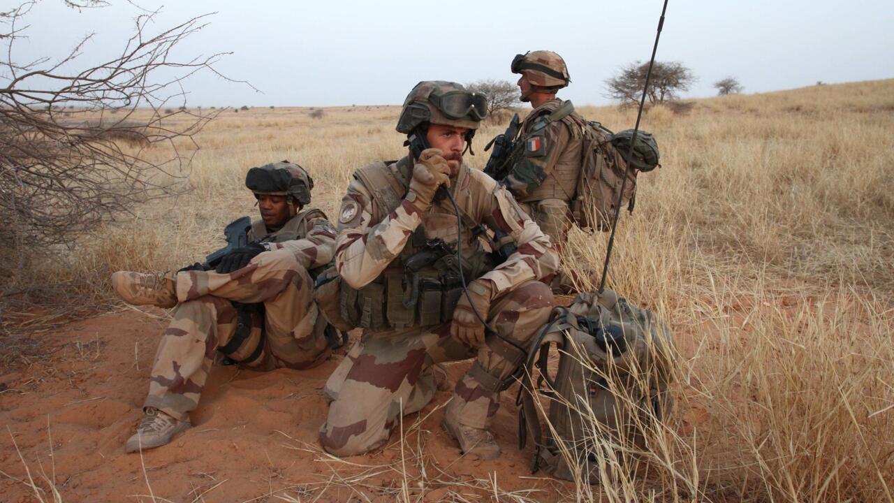 Rewo Mali, Barkaan (konu Faransi wonungu haɓude kuliyankaaku) yaltii ...