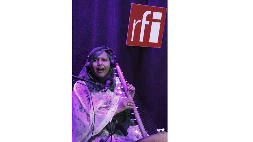 3. Session live mixte entre Malouma et Prinsess Jorge - Musiques du monde