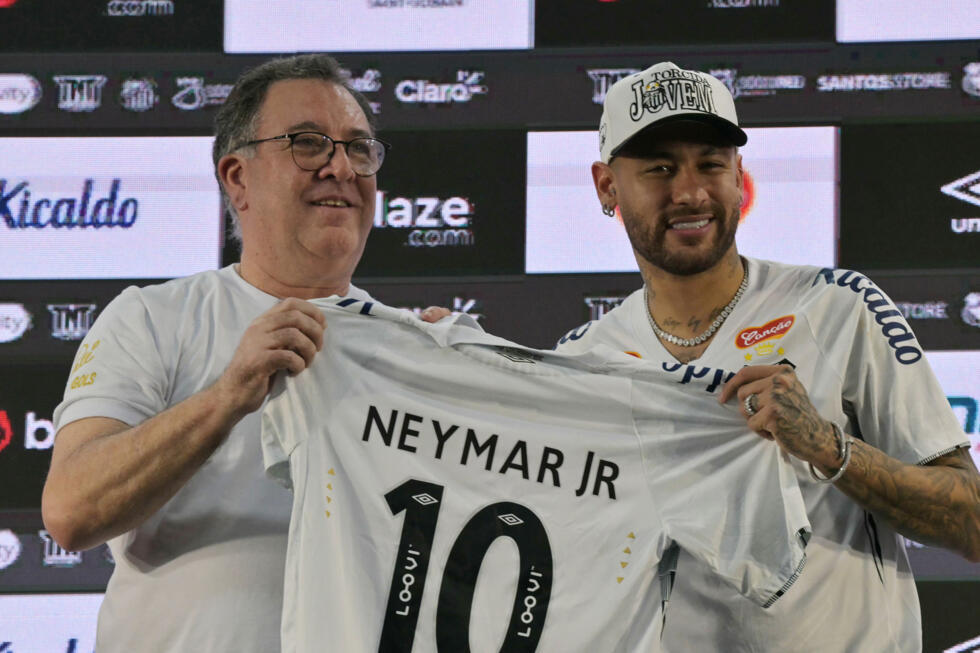 Football: le «10» rentre à la maison, Neymar retrouve les supporteurs ...