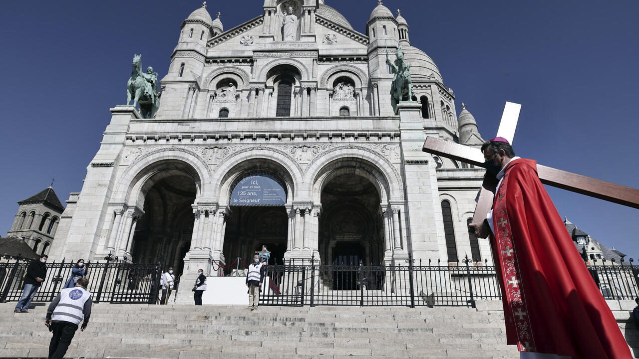 French churches to celebrate low-key Easter under Covid lockdown