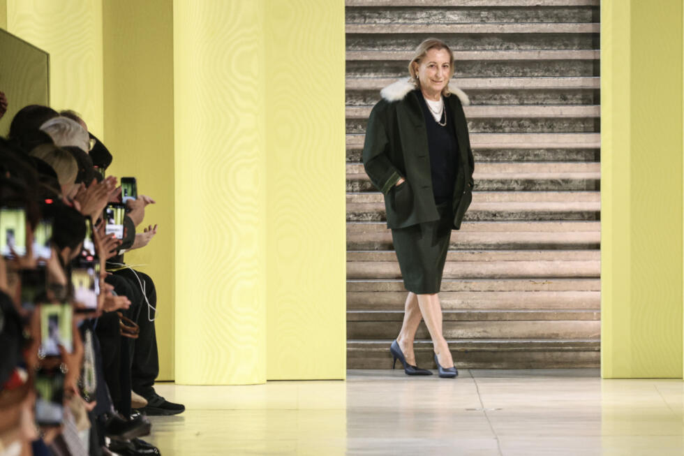 El grupo italiano Prada compra a su rival Versace por 1.250 millones de euros