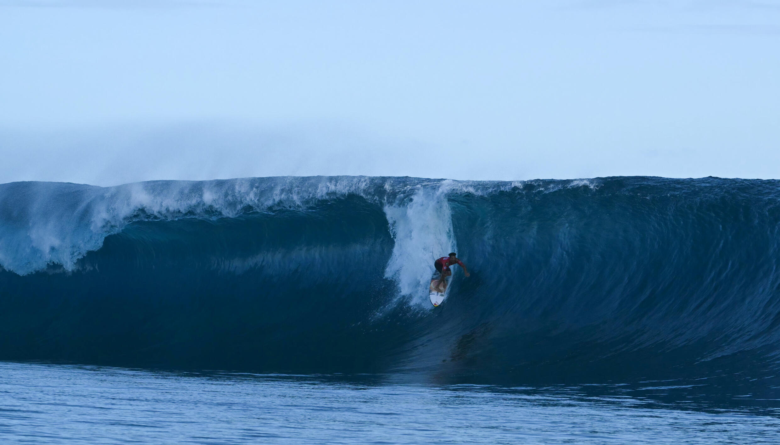 Surf: Teahupo'o, le "coin de paradis" qui accueille la vague olympique