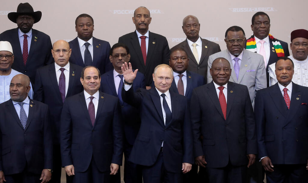 À la Une: Poutine, tsar de l’Afrique - Revue de presse Afrique