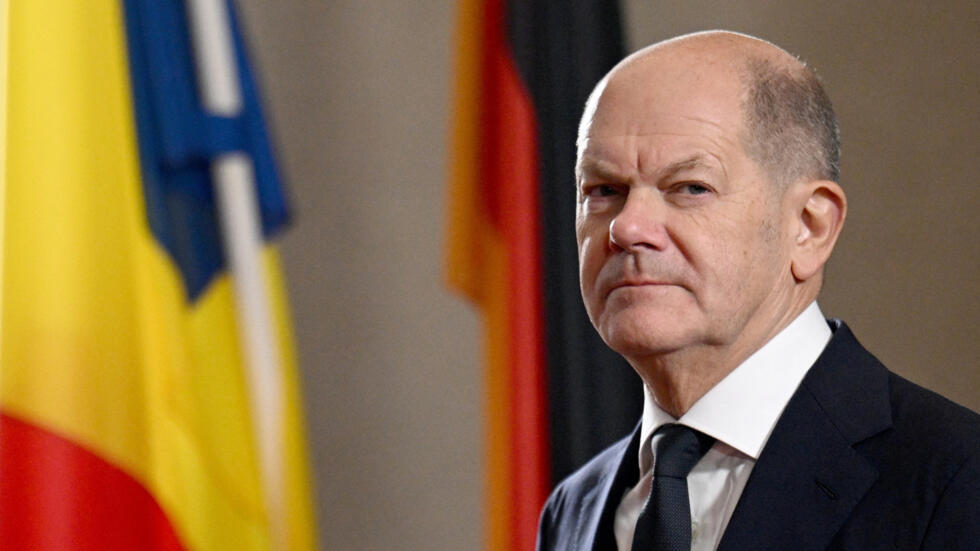 À la Une: l’appel téléphonique entre Olaf Scholz et Vladimir Poutine ...