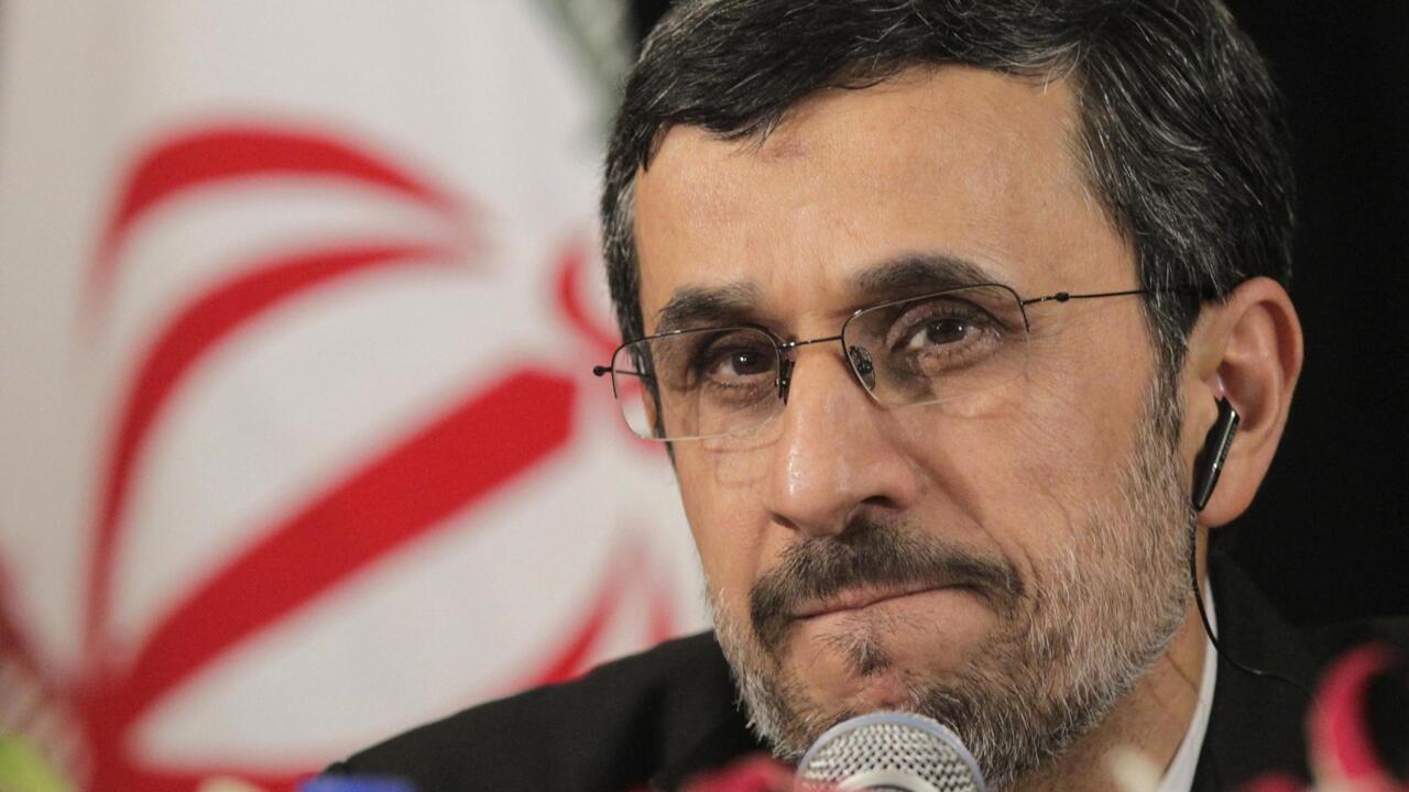 Iranian journalists flee to find press freedom - International report