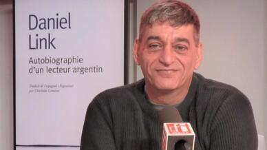El escritor argentino Daniel Link, toda una vida de lecturas en un ...
