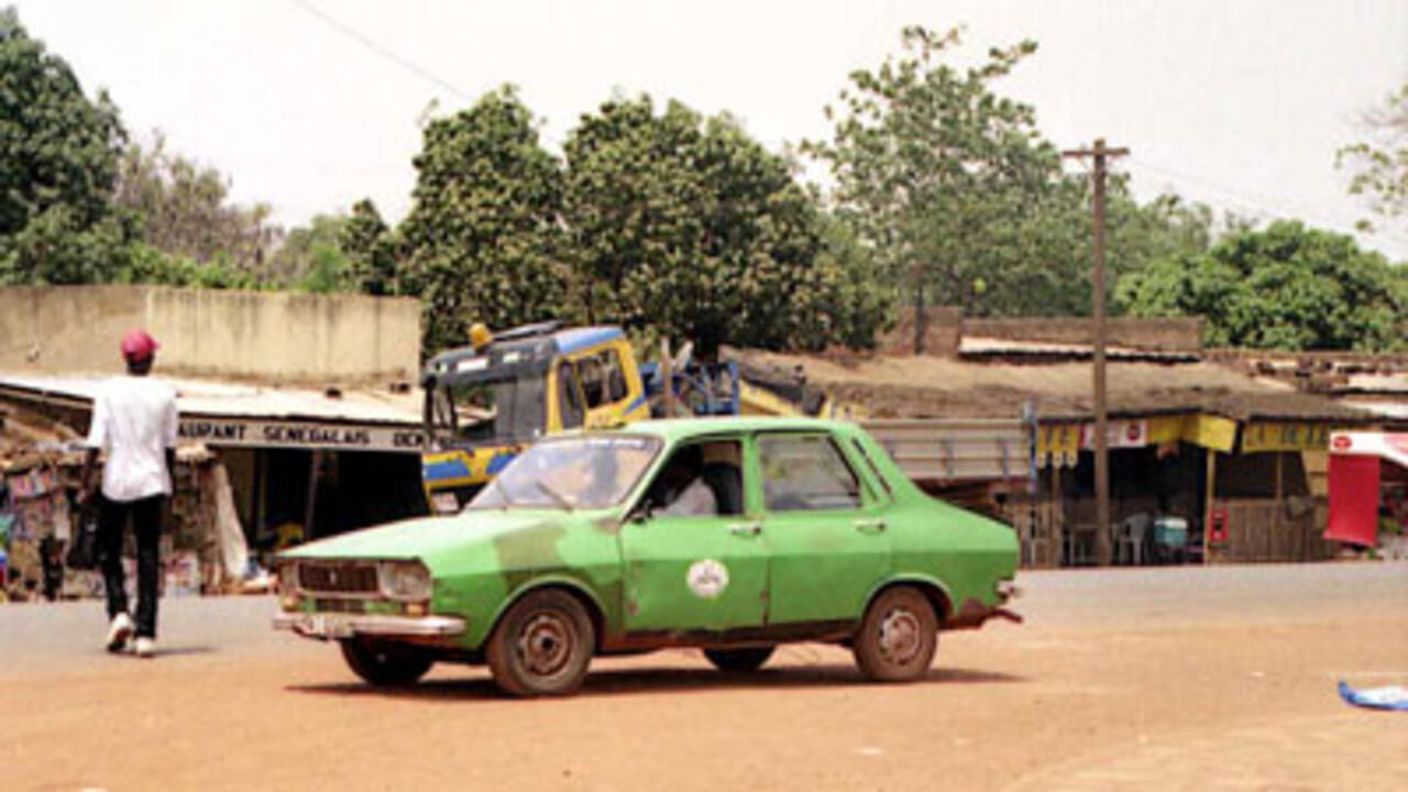 Burkina Faso: ces chauffeurs de taxis qui roulent au gaz butane ...
