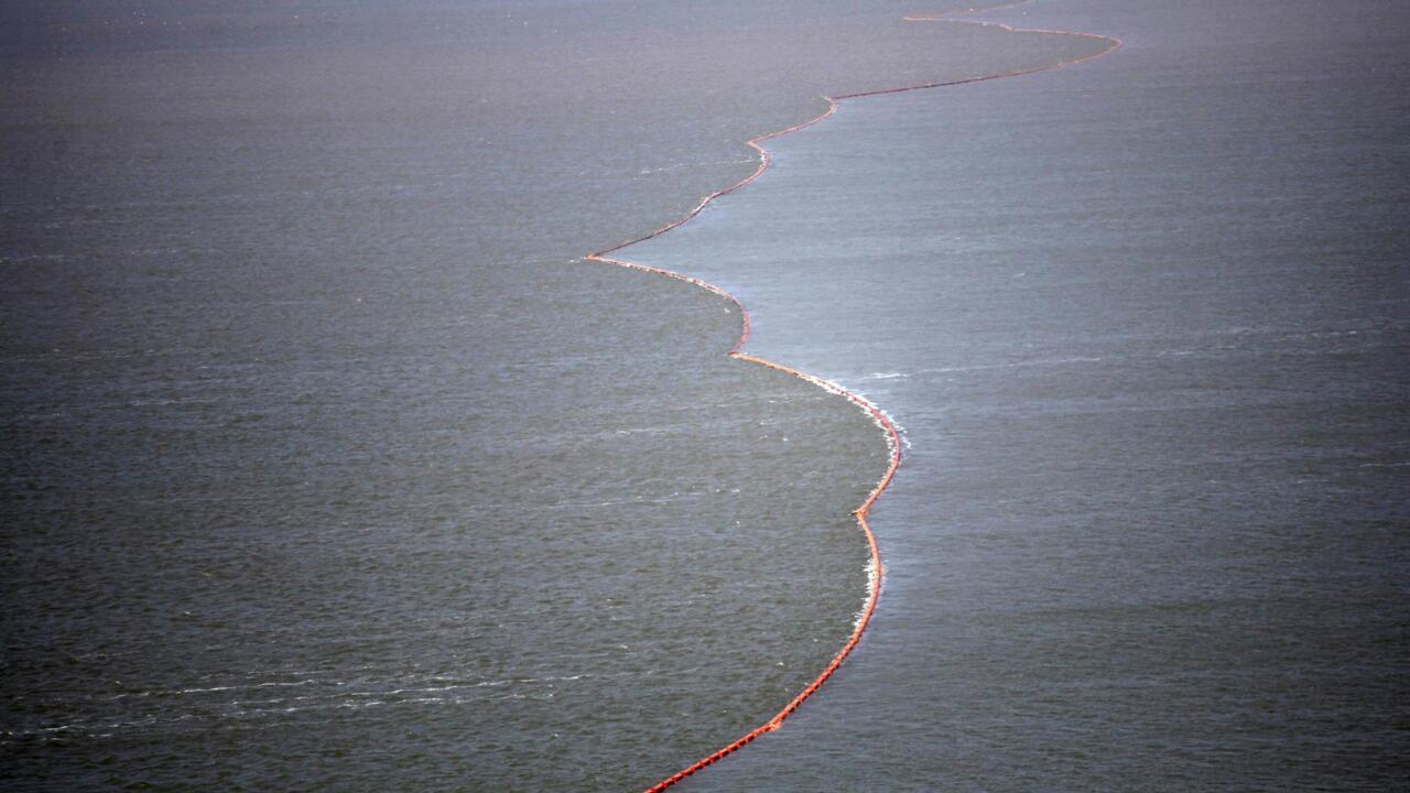 BP paga limpeza e indenizações da maré negra