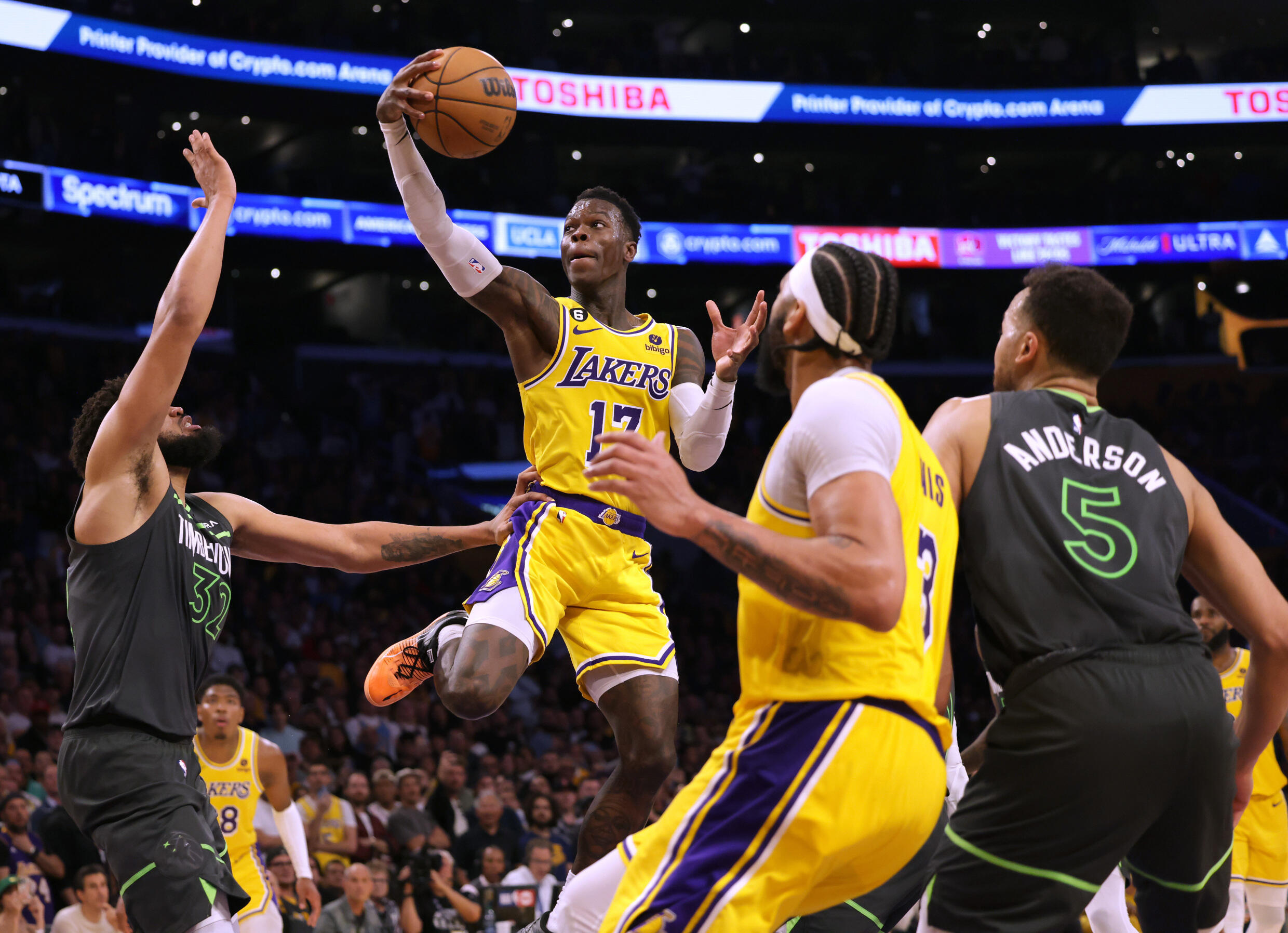 NBA: les Lakers de LeBron James sont en play-offs, mais ont souffert