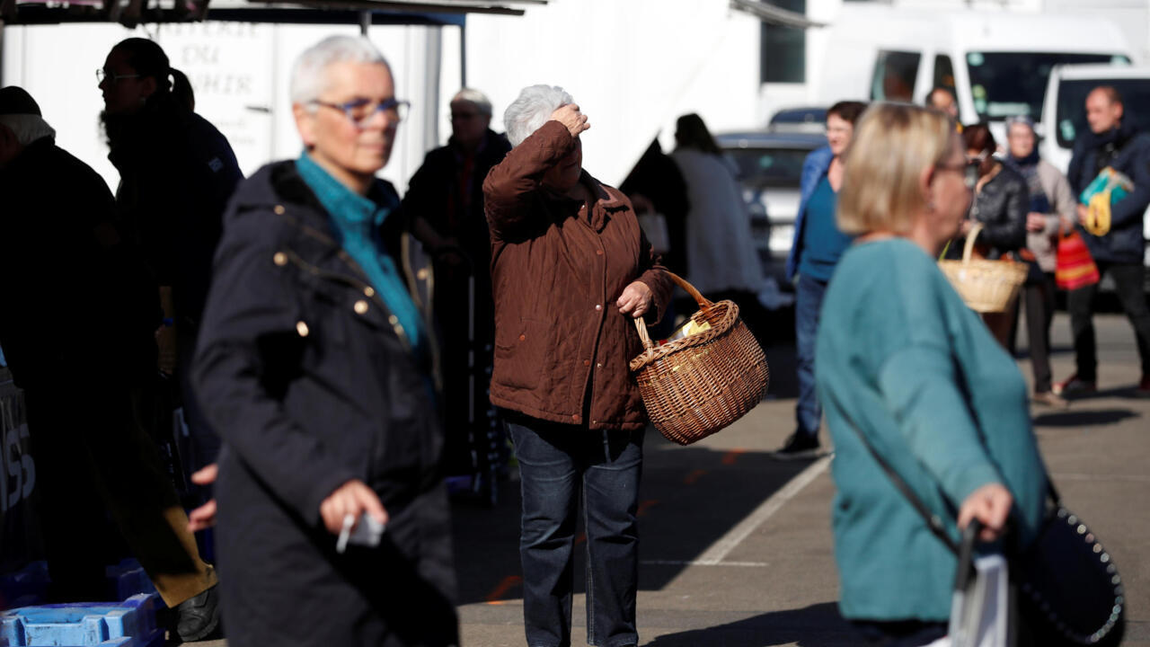 French ‘setting the example’ on how to comply with Covid-19 lockdown