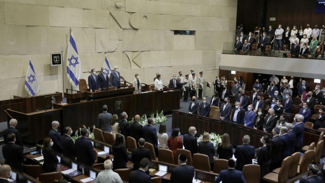 Israël: le Parlement adopte le budget 2021 avant un vote clé sur 2022