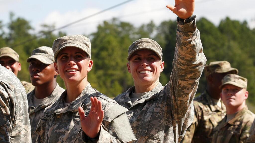 Photos: deux femmes militaires raflent l’insigne des Ranger américains