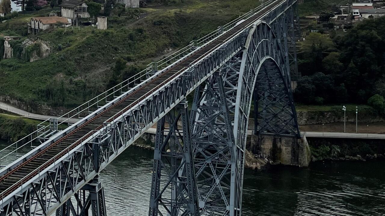 Eiffel em Portugal: A Ponte Maria Pia no Porto e a Ponte Eiffel em ...