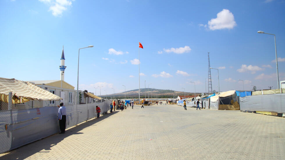 Sectarianism threatens Syria's Alawites - International report