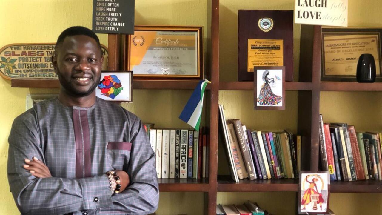 Ko Dokteer Alajji Ummar Njaay, wiɗtiyankoojo mo Sarlon no taskoo no ...