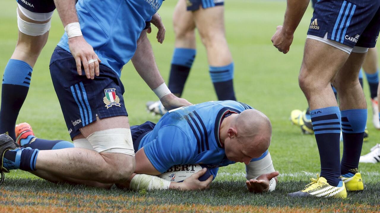 French inch past Italy in Six Nations opener