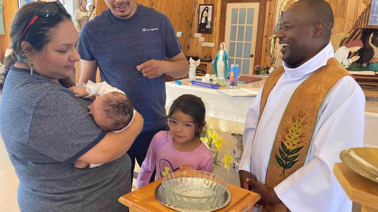 Des prêtres africains en territoire autochtone innu au Canada ...