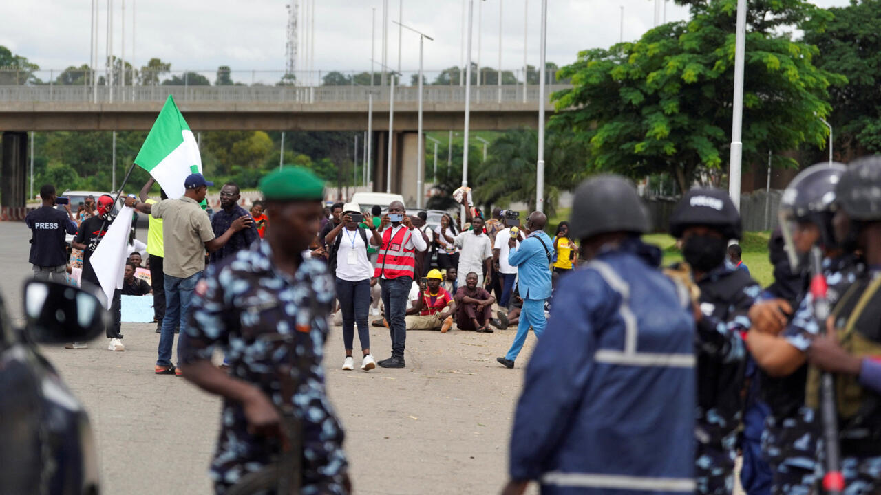 Nigeria frees 119 people charged with treason over cost of living protests