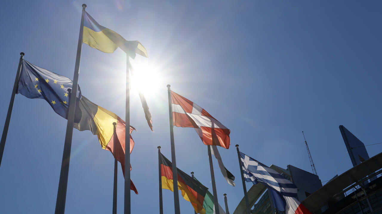 ЄС надіслав Україні перший транш у розмірі 3 млрд євро