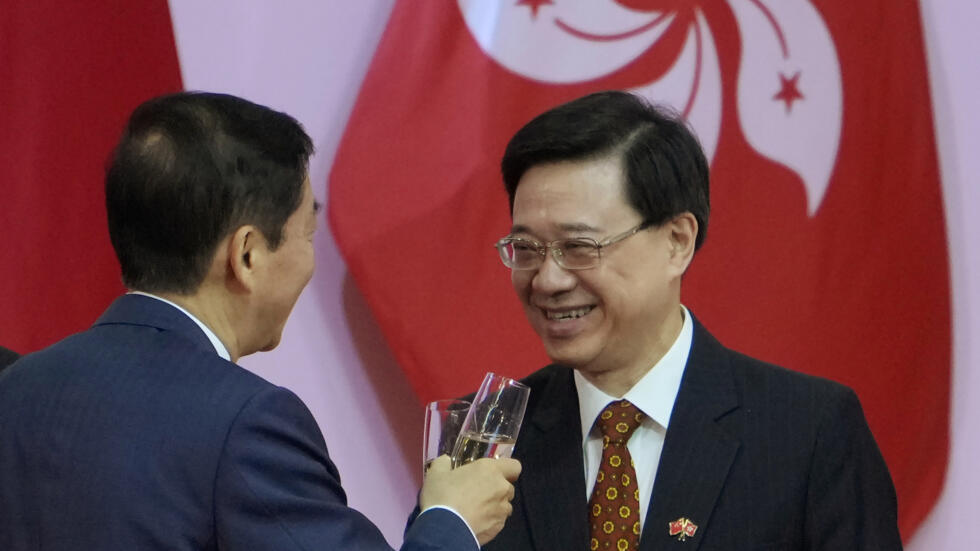 John Lee, candidat et probable successeur de Carrie Lam à la tête de ...