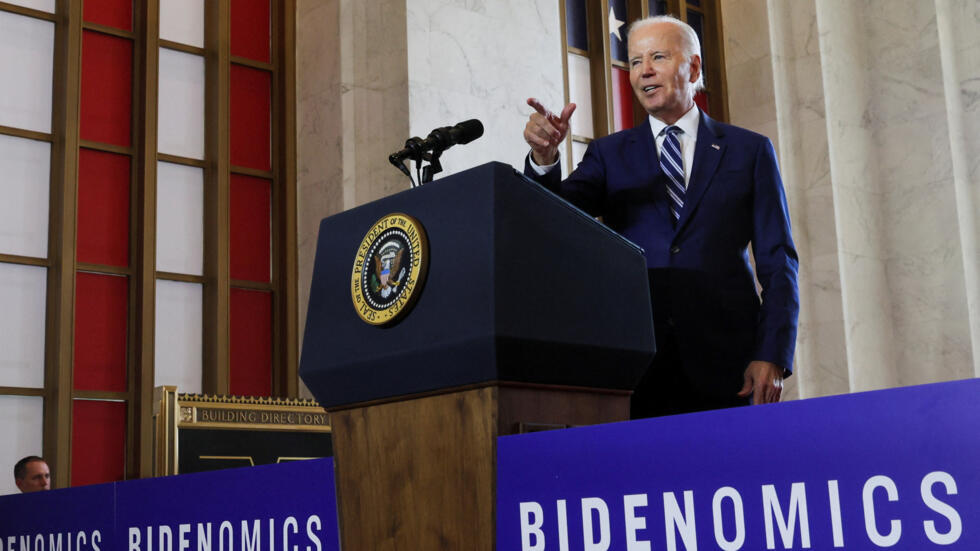 États-Unis: à Chicago, le président Joe Biden défend son bilan économique