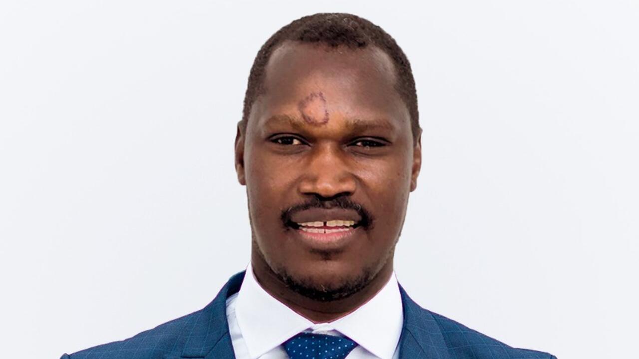 Ko Mamadou Oumar LY hertorɗo Sahel woni koɗo men hannde ko taskoo ɗee ...