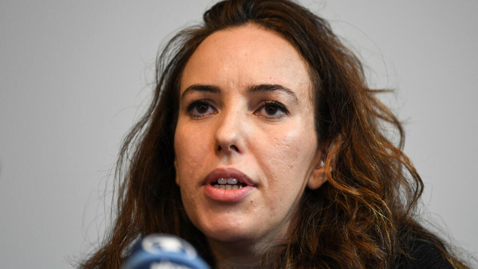 Stella Morris, compagne de Julian Assange et mère de ses deux enfants ...