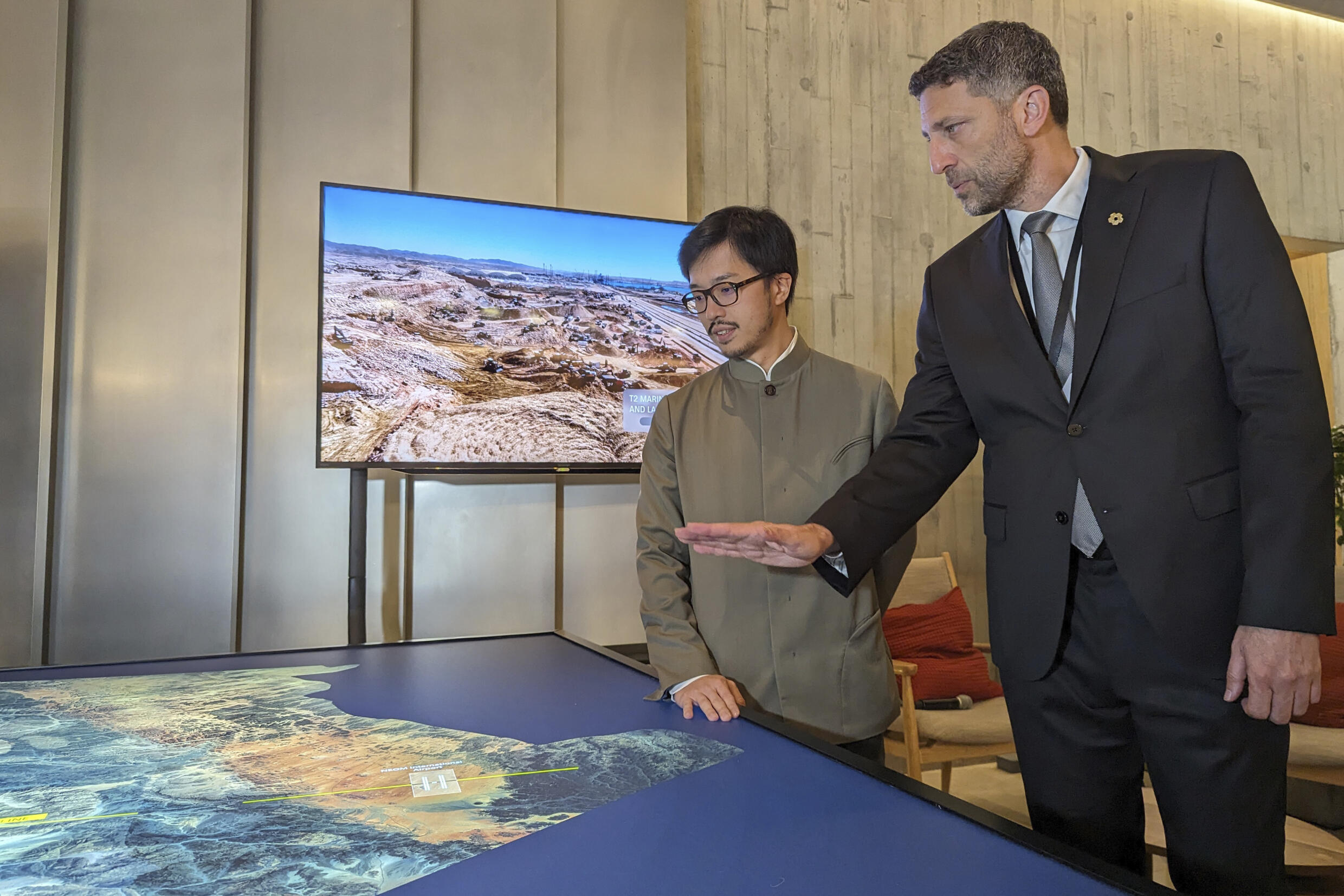 Splashy Saudi mega-project NEOM chases Chinese funds