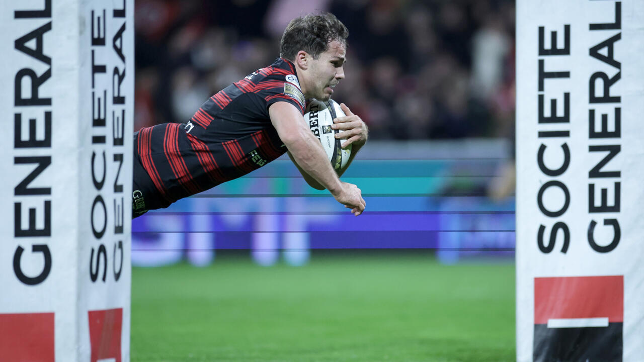 Dupont sparks explosion as Toulouse demolish La Rochelle