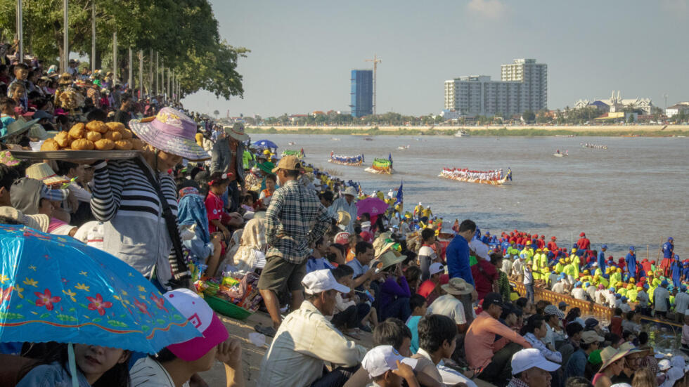 [Vidéo] Cambodge: Bon Om Touk, la fête de l’eau à Phnom Penh