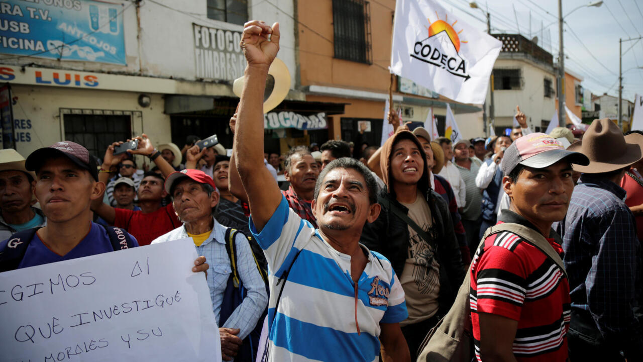 Cinq questions pour comprendre la crise au Guatemala
