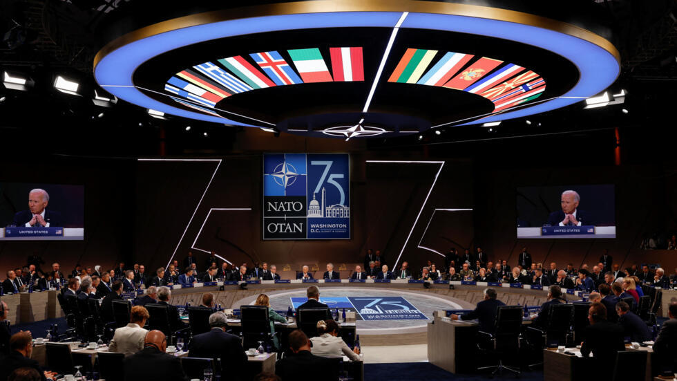 Sommet de l'Otan: l'alliance promet de nouveaux engagements militaires ...