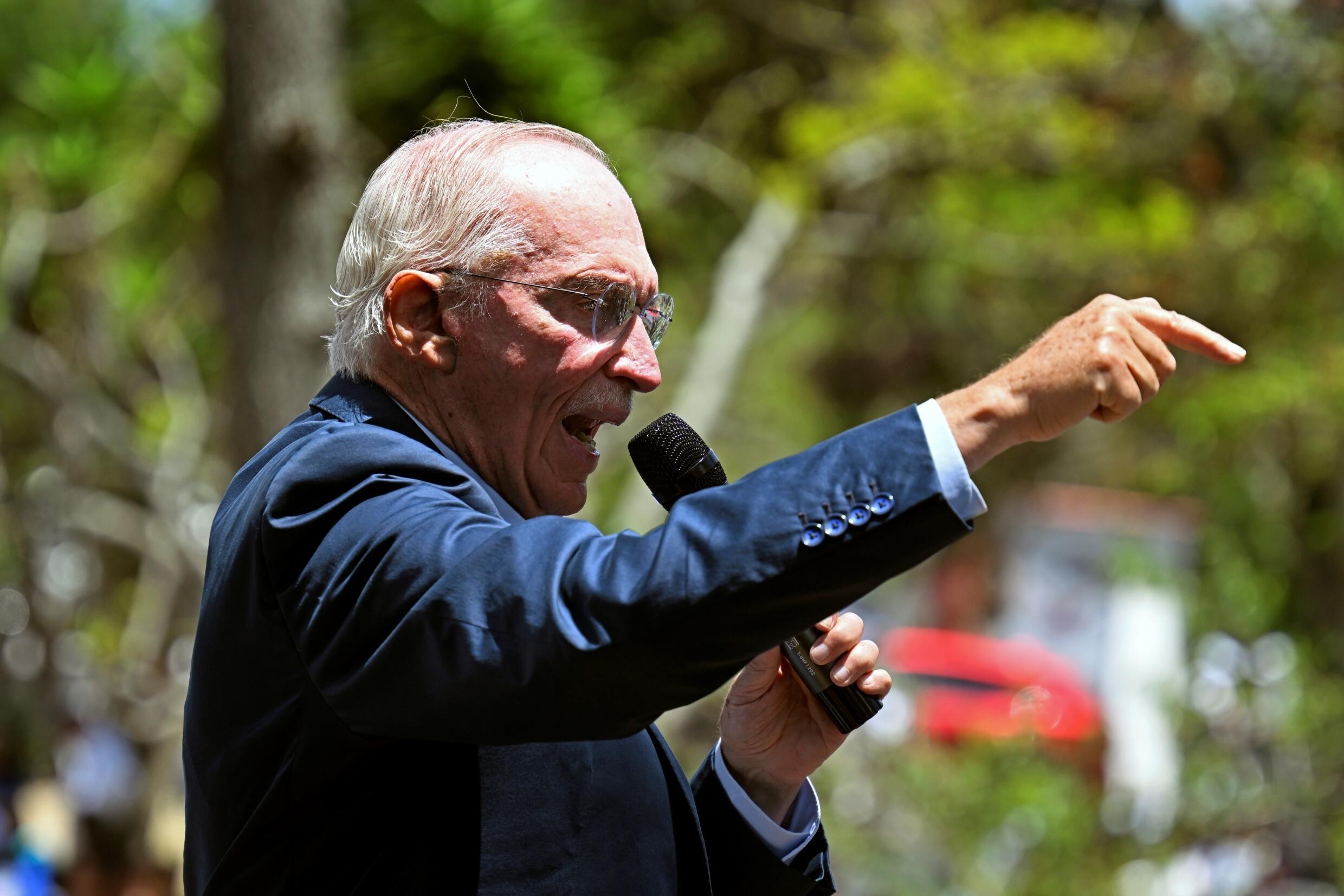 Torres, Mulet y Ríos, los candidatos favoritos en Guatemala