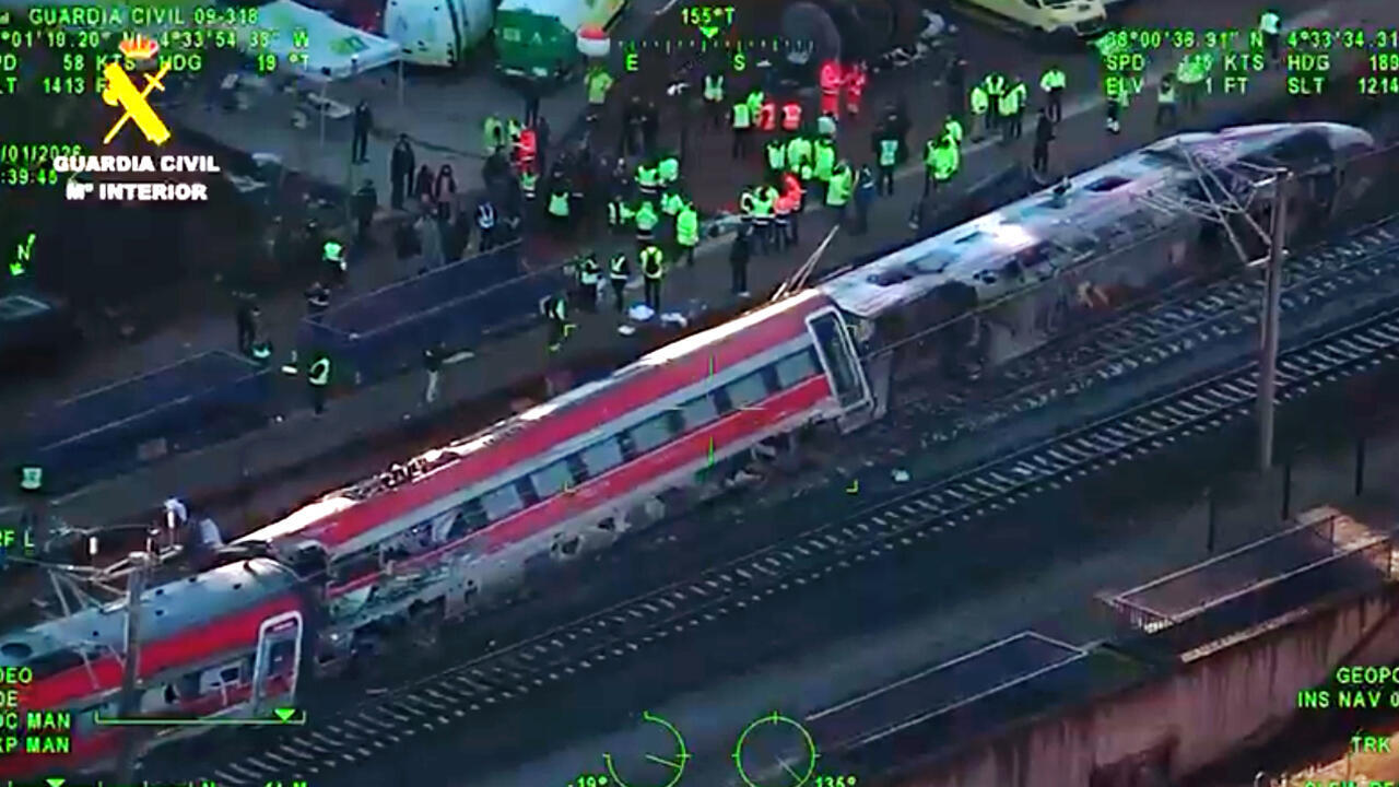 Spain mourns as train crash toll rises to 40