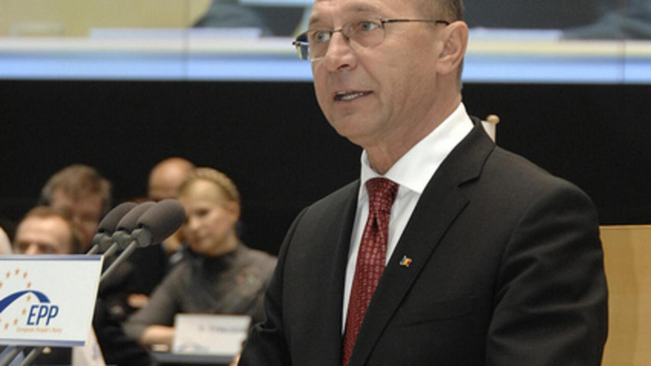 Adrian Ursu, directeur éditorial de la chaîne roumaine «Antena 3 ...