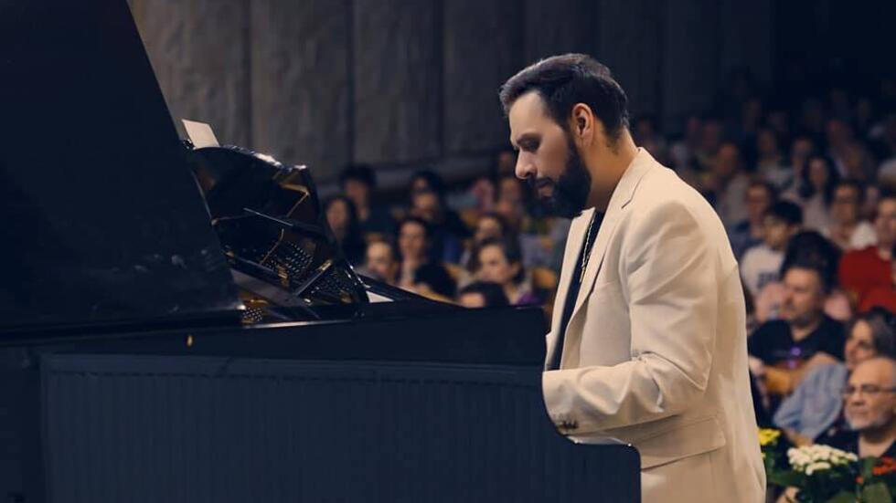 Sorin Zlat ne invită la concertul extraordinar „A Jazzy Christmas ...