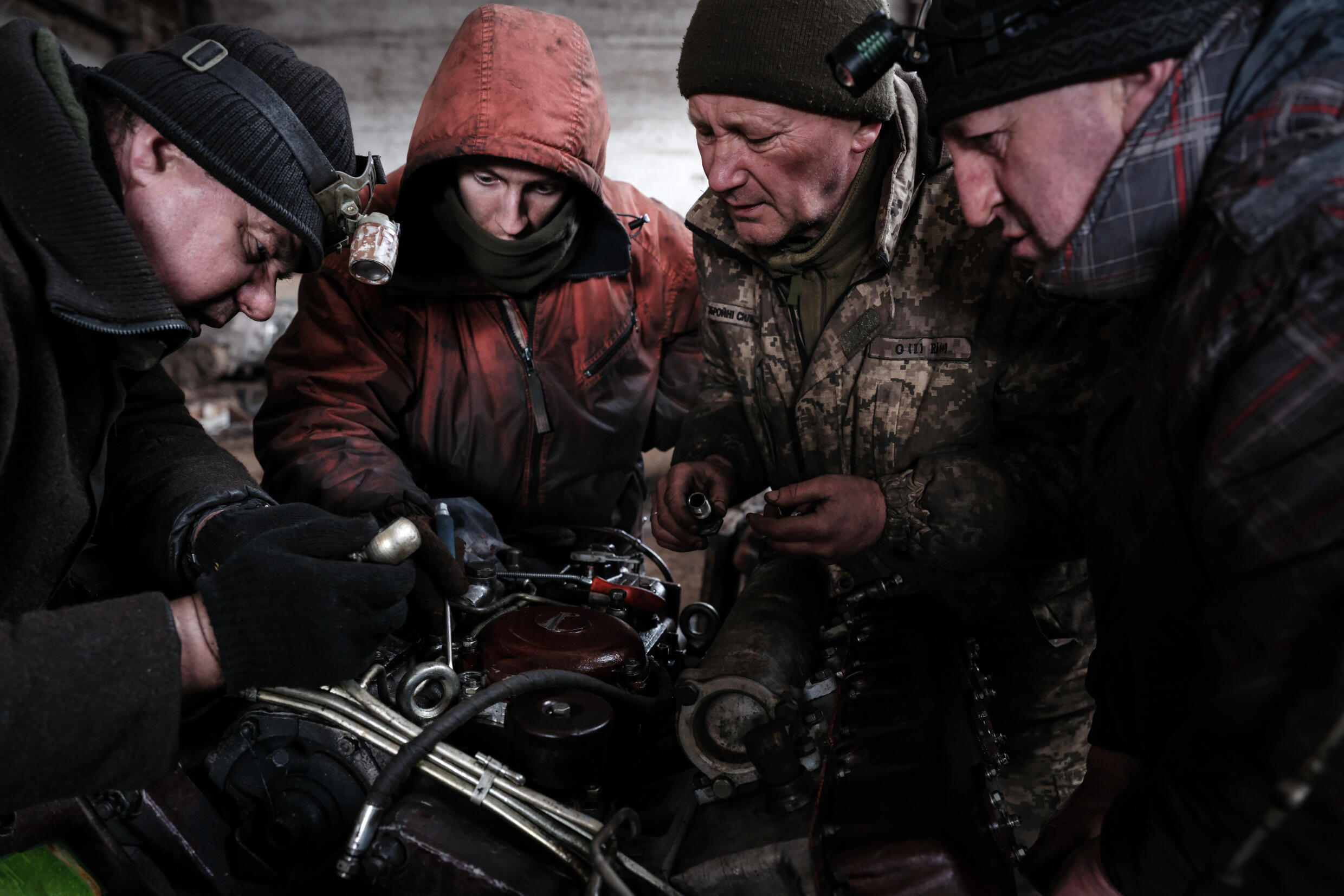 Ukraine military repair shop fixes up old Russian hardware