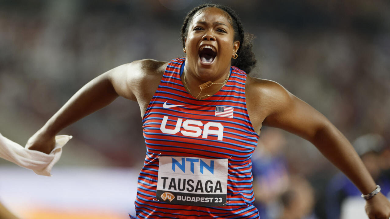 Athletics: an improved personal best of 4.03m and gold in the discus ...