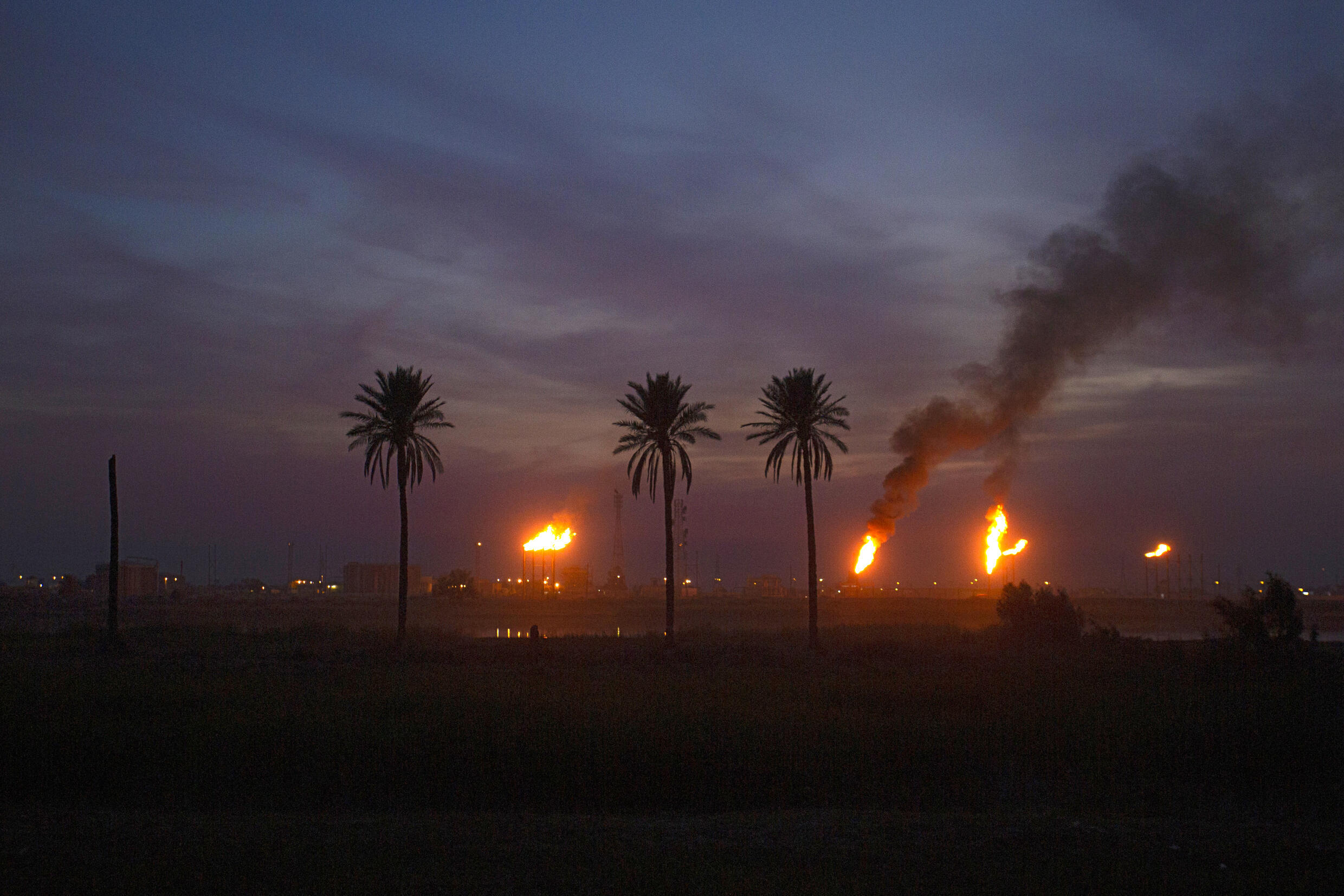 Long road ahead for Iraq pledge to phase out gas flares