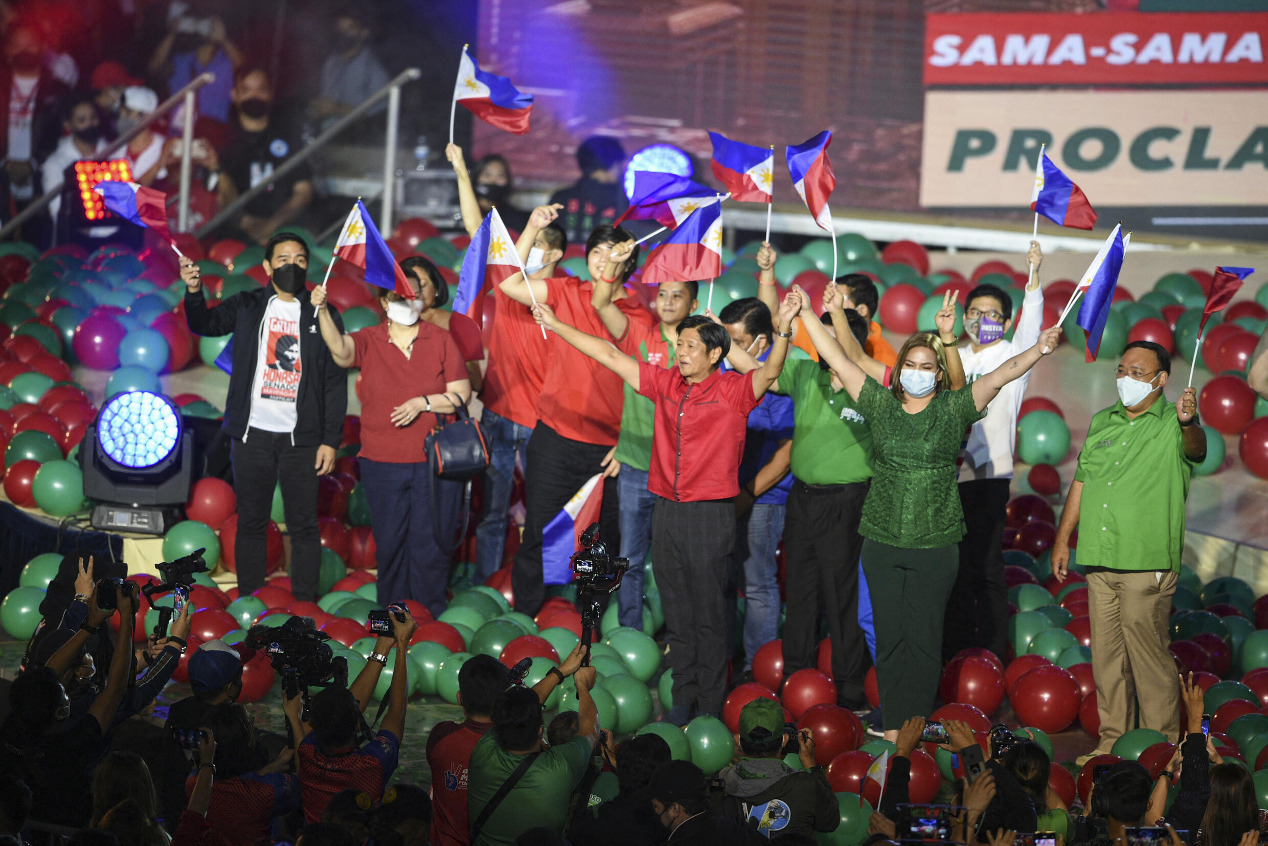 Philippines' Marcos and Duterte clan alliance ruptures