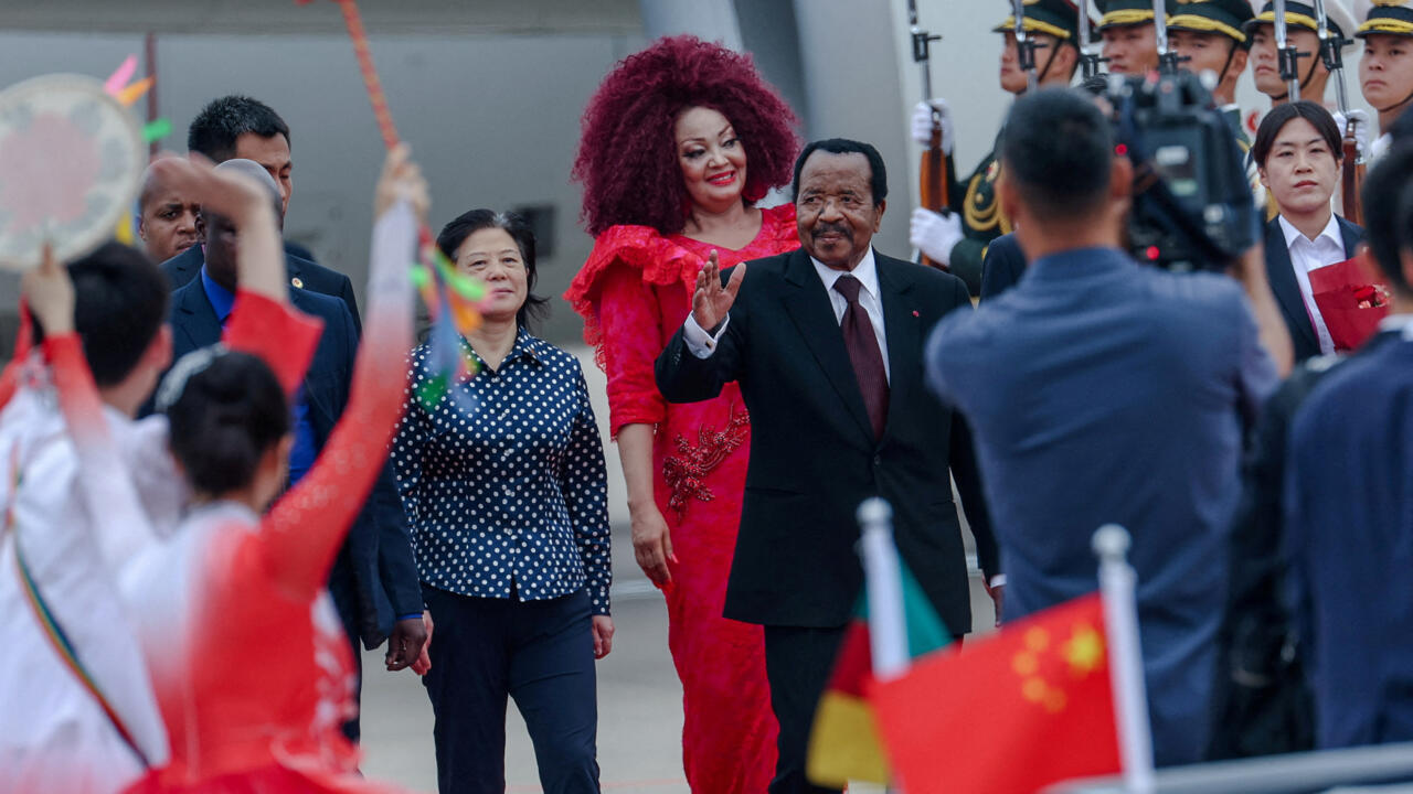 Cameroun: face aux rumeurs, le gouvernement communique sur l'état de santé du président Paul Biya