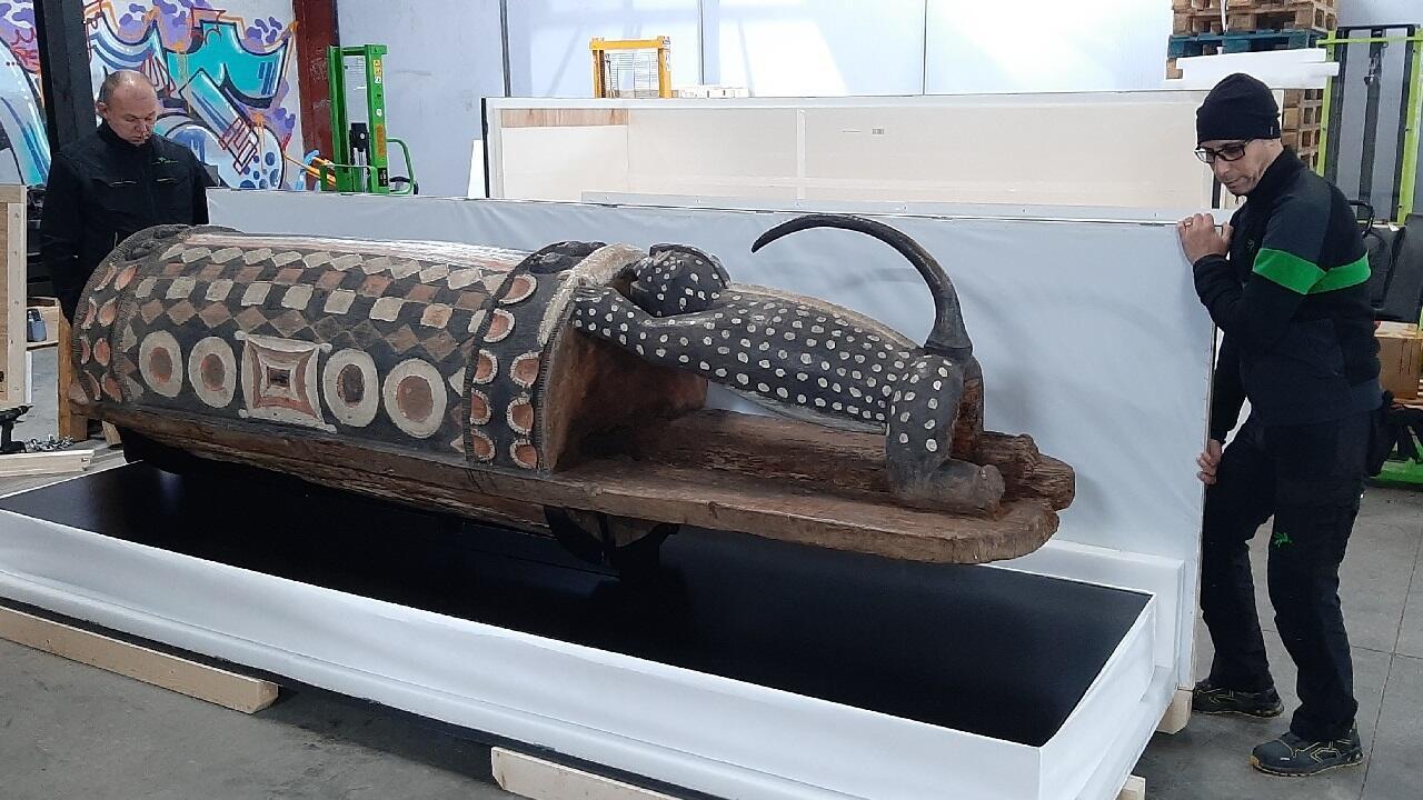 France: comment le tambour parleur est protégé avant son retour en Côte ...