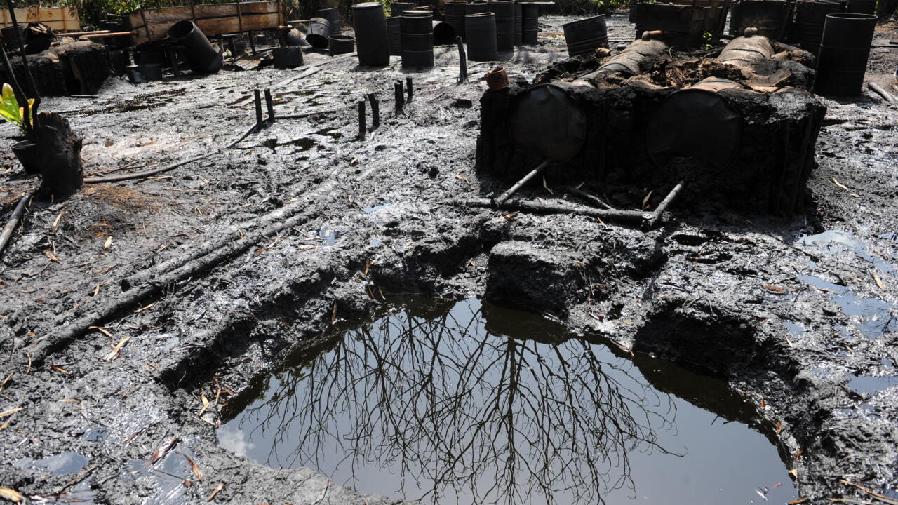 Nigerian farmers take their Shell oil pollution case to Dutch court