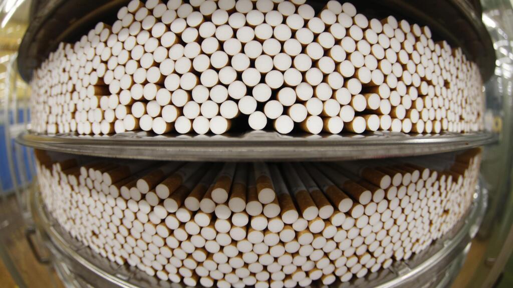 French tobacco giant to fight plain packaging