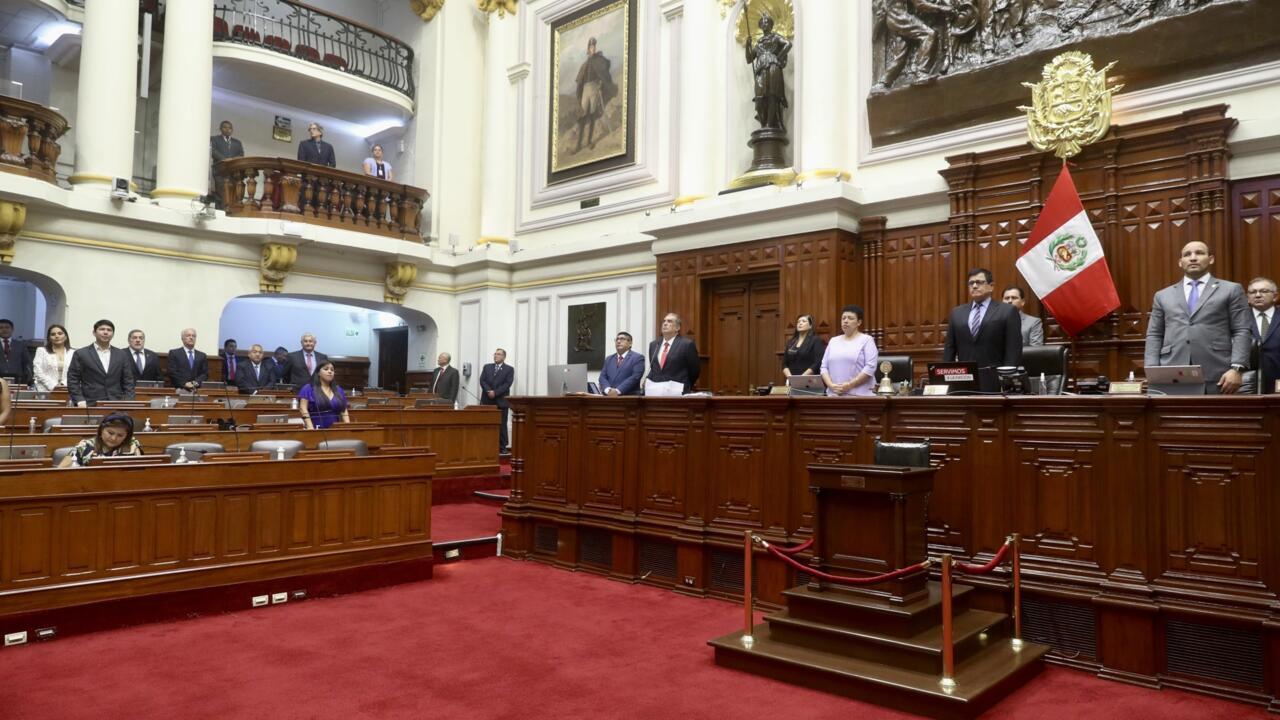 Congreso de Perú vuelve a rechazar adelanto de elecciones